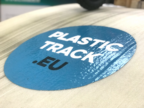 VLOG #2 Nieuwste versie van de Plastic Track uittesten op kantoor | www ...